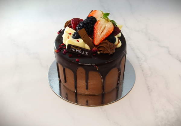 Chocolate Mousse Sponge - Mini (36 Hrs Required) | Adelaide's Finest ...